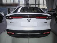 China 2024 Extended-Range Electric Medium Car 160kW 218HP 5-Door Hatchback 4921mm Length for sale