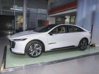 China 2024 Extended-Range Electric Medium Car 160kW 218HP 5-Door Hatchback 4921mm Length for sale