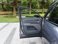 China Dongfeng Eπ008 2026 6-Seater SUV Pure Electric 620km Range 200kW Motor for sale