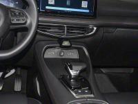 China 2025 MG5 300TGI Global Flagship Compact Sedan 1.5T 181Ps 7DCT R17 Gasoline Left Hand Drive China for sale