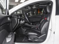 China 2025 MG5 300TGI Global Flagship Compact Sedan 1.5T 181Ps 7DCT R17 Gasoline Left Hand Drive China for sale