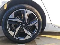 China 2022 Hyundai Elantra 1.5L CVT GLX Elite Edition 40,180 KM White for sale