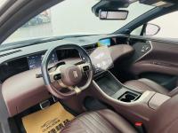 China AVATR 11 2022 Long Range Dual Motor 4WD 5-Seater Electric SUV 90.38kWh 555km for sale
