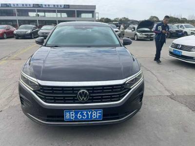 China 2023 Volkswagen Passat 2.0T 330 Luxury Sedan 100000 km Black for sale
