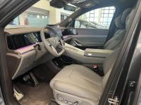 China Denza D9 DM 2025 Flagship Edition Plug-in Hybrid MPV 8000km Original Paint for sale