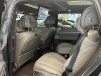 China Denza D9 DM 2025 Flagship Edition Plug-in Hybrid MPV 8000km Original Paint for sale
