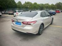 China Toyota Camry 2.5 Hybrid 2022 48000 km Silver Sedan Original Paint for sale