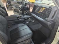 China Formula Leopard 5 2023 Navigator Edition 00156 Green 28000 km Electric SUV for sale