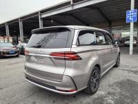China Roewe iMAX8 2023 400TGI Premium Edition 2.0T 20000km Rear-Wheel Drive MPV for sale