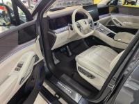 China Denza N9 2025 Flagship Edition Silver Gray 14000 km Electric SUV for sale