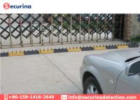 China IP68 Waterproof Automatic Spike Barrier , Tire Killer 220V Black Reflective Film for sale