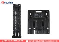 China Super Sensitivity Mobile Remote Walk Through Metal Detector Gate With Long Time Power Supply for sale