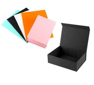 China Custom Logo Cosmetic Packaging Magnetic Paper Boxes with Die Cut Magnetic Closure for sale