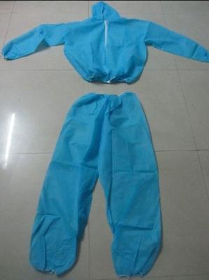 China No Stimulus Lightweight Disposable Coveralls , Non Woven Disposable Coverall Suit for sale
