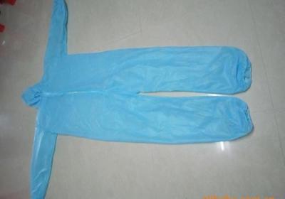 China Blue Disposable PP Isolation Gown Comfortable Wearing For Hospital / Manufacturing for sale