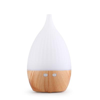 China Ultrasonic Humidifier 2022 Desktop 5V Portable USB Wood Grain Essential Oil Diffuser 160ml with LED Light for sale