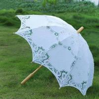 China Customized Logo White Lace Wedding Umbrella for Fashionable Wedding Favors and Gifts for sale