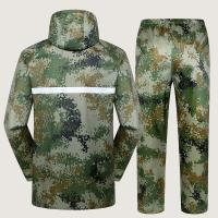 China Outdoor Labor Protection Raincoat and Pants Set in Split Jungle Camouflage for Adults for sale