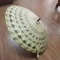 China 23 Inch 32 Ribs Windproof Umbrella with Custom Logo Prints and 100T Nylon Fabric for sale