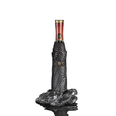 China Automatic Folding Men's Wooden Handle Umbrella with Solid Wood Shaft and Retro Design for sale