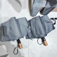 China 190T Pongee Fabric Plaid Pattern Business Gift Custom Logo 10rib Wooden Handle Umbrella for sale