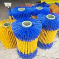 China Electric Cattle Cow Brush Roller Massage Scratching Tool with ISO9001 Certification - Half Round/Cylindrical Design for Herd Wellness for sale