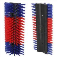 China Spinning Livestock Scratching Brush 500x220mm for Cow Cleaning and Parasite Removal - Blue/Red Custom Colors for sale