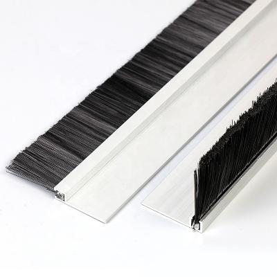 China Nylon Strip Brush Metal Door Seal with Aluminum Alloy Bracket - Custom T/F/Y/h Shapes, 5325.6 sqm Manufacturing Capacity for sale