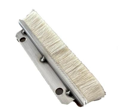 China Industrial Custom Replaceable Wool Brush Aluminium Alloy Strip Brush 3mm Base for sale