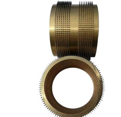 China Industrial Needle Roller Brush for Non-Woven Fabric Punching 0.25mm Needle Diameter 100 Needles/cm2 for sale