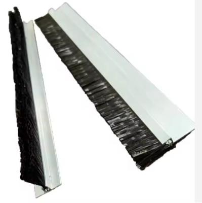 China Carbon Fiber Strip Brush Anti-Static Industrial Brush 1M Length R≤1Ω for sale