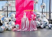 China 32 Inches PVC Silver Mirrored Balloons For Hanging From Ceilings Or Trees Or Ground Use for sale