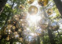 China Inflatable PVC Mirror-Finish Sparkling Balls Suitable For Decorating Event Spaces for sale
