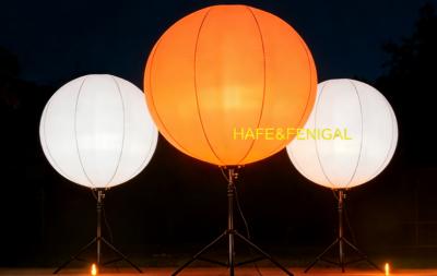 China Luna Space Decor Brand – 200W LED Balloon with 4x50W Lamps & IP44 Protection for sale