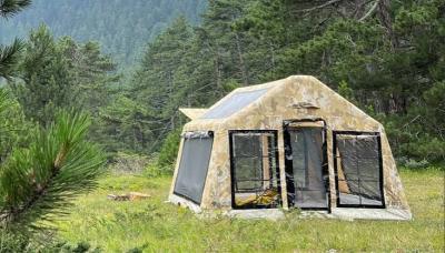 China Lightweight Inflatable Air Tent with Fast Inflation and Weather Resistant Design for Outdoor Activities for sale