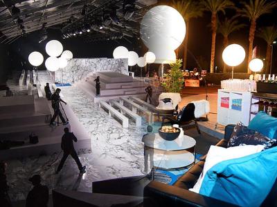 China Warm Cool White Inflatable Led Lamp Pole Mounted Outdoor Indoor for sale