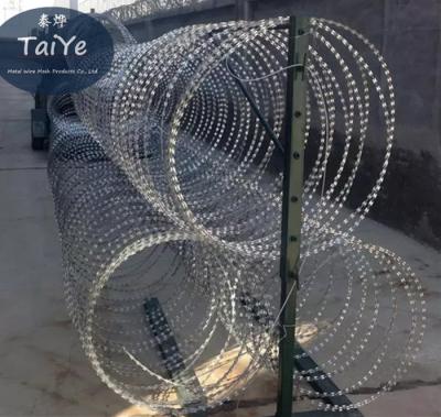China High Spines Mobile Security Barrier Police Use Anti Rust Security Razor Wire for sale