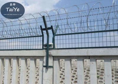 China Military Field Silver Razor Blade Wire Fence 450mm 500mm Outside Diameter for sale