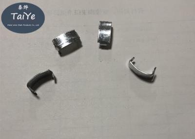 China Outdoor	Razor Wire Fittings Barbed Wire Galvanized Clips Easy To Install for sale