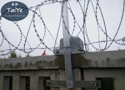 China High Zinc Coated Chain Link Fence Barbed Wire Arms  Firm Structure On Railway for sale