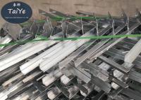 China Commercial Airport Barbed Wire Brackets Silver Green Chain Link Barbed Wire Arm for sale