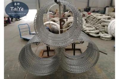 China Mobile Razor Wire Barrier Trailer Security BTO -22 Concertina Razor Barbed Wire for sale