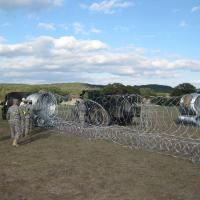 China Mobile Razor Wire Barrier Trailer Security BTO -22 Concertina Razor Barbed Wire for sale