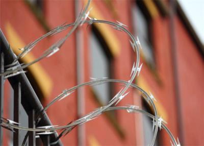 China Outdoor CBT - 65 Razor Barbed Wire Fence Hot Dipped Galvanized Mesh Fence for sale