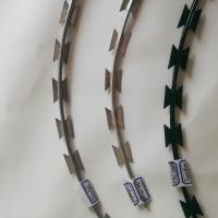 China Military Concertina Razor Blade Barbed Wire Straight Razor Wire 960mm Coil Diameter for sale