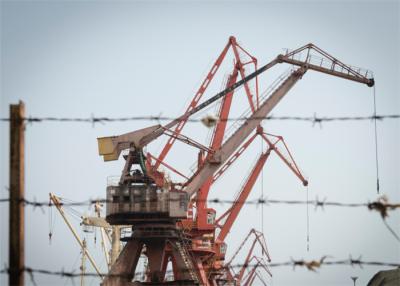 China Roll Double Twist Barbed Wire Galvanized Wire Barbed Fence Made Of Iron for sale