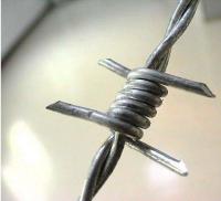 China Anti - Climb 14×14 Guage Security Barbed Wire Hot Dipped Galvanized On Fence Top for sale