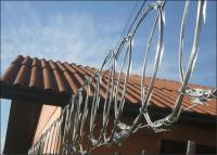 China Anti Rust Flat Wrap Razor Wire Fence With Beeline Razor Barbed Wire for sale