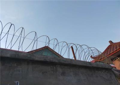 China Medium Blade 22MM Length BTO 22 Razor Wire Fence Decoration 10kg Per Coil 500mm OD for sale