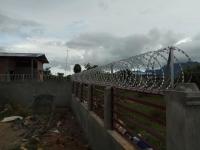 China BTO-22 450mm Coil 316 Stainless Steel Razor Wire for sale